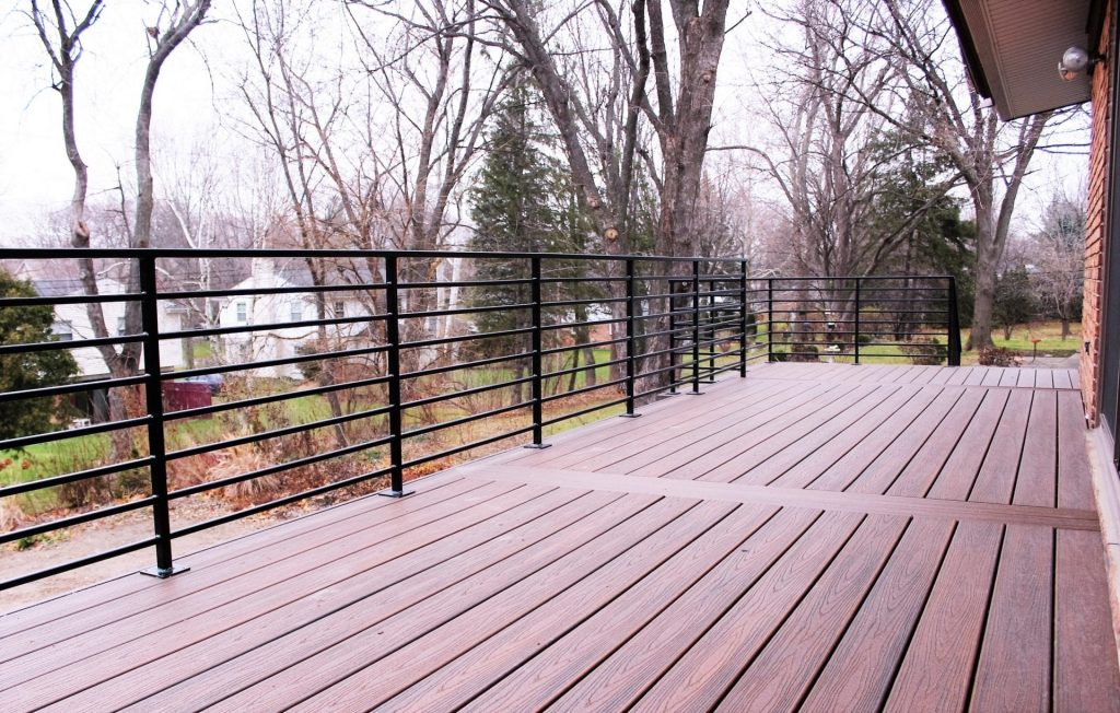 Horizontal Metal Railing for Deck - Great Lakes Metal Fabrication