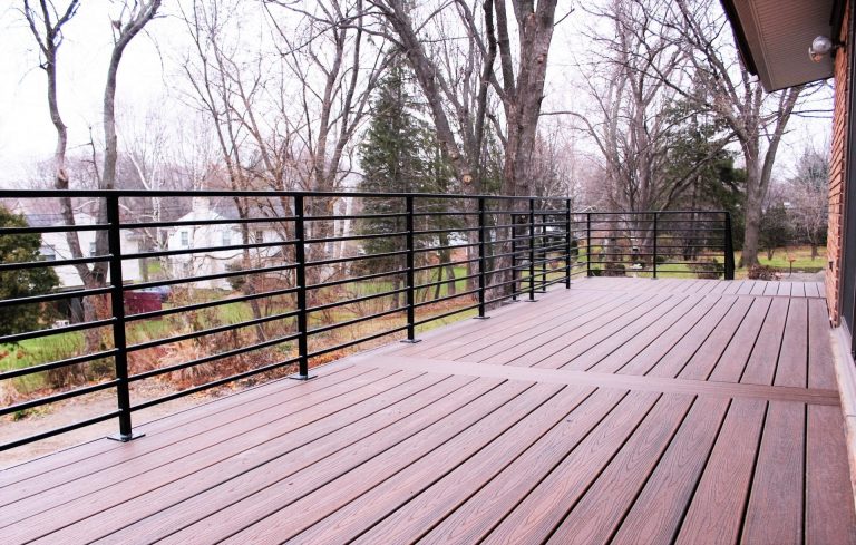 Horizontal Metal Railing for Deck - Great Lakes Metal Fabrication