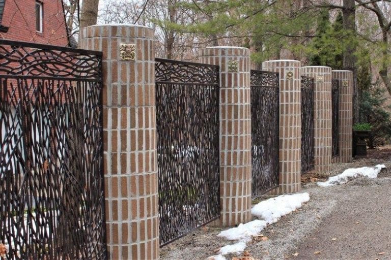 Contemporary Metal Fencing - Great Lakes Metal Fabrication
