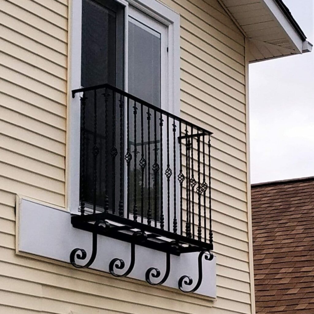 Juliette Balcony Forged Basket - Great Lakes Metal Fabrication