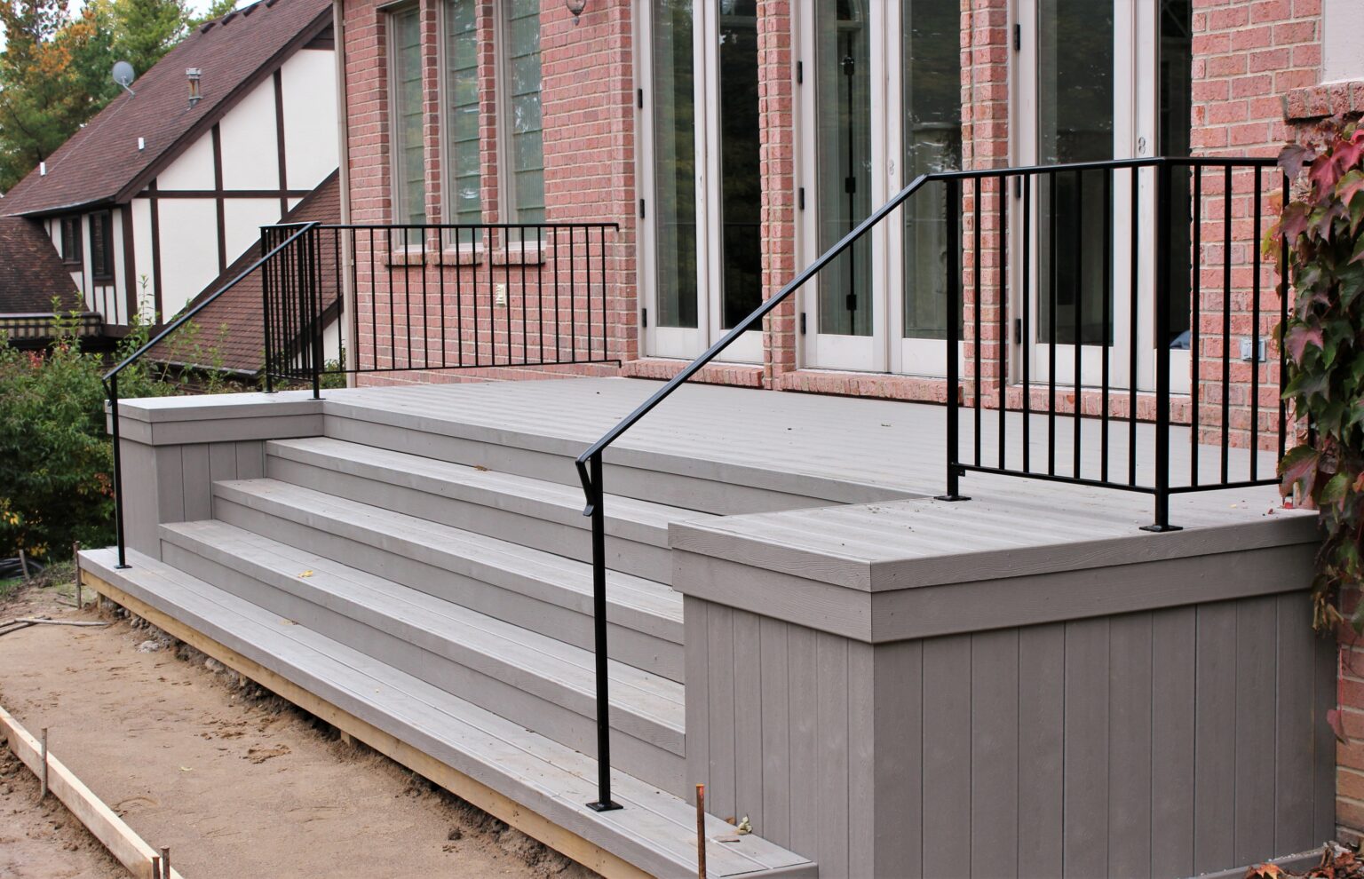 Hybrid Deck and Stair Railing - Great Lakes Metal Fabrication