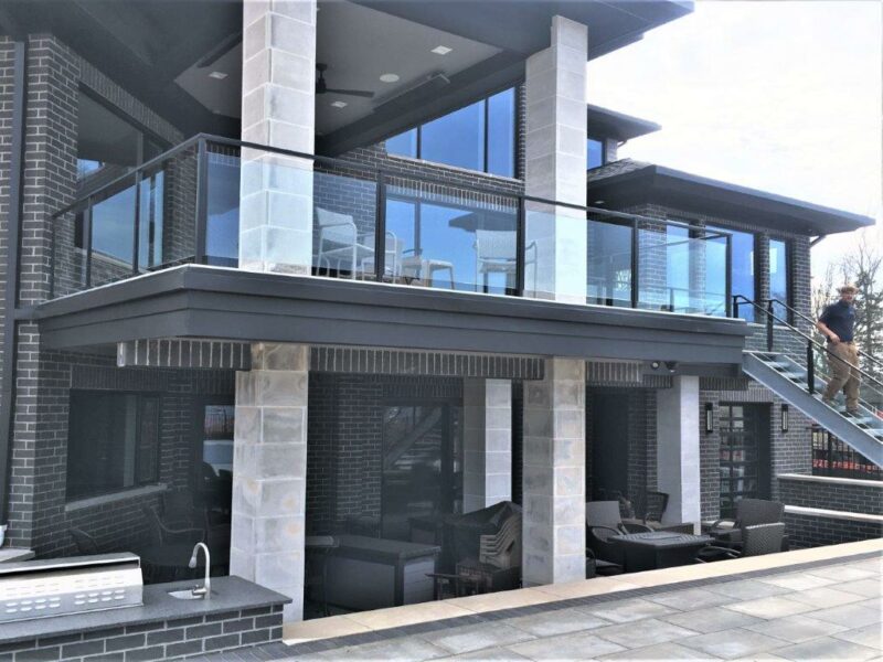 Temepred Glass Deck Railing Systems for Straight Stairs