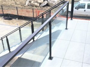 Temepred Glass Deck Railing Systems for Straight Stairs