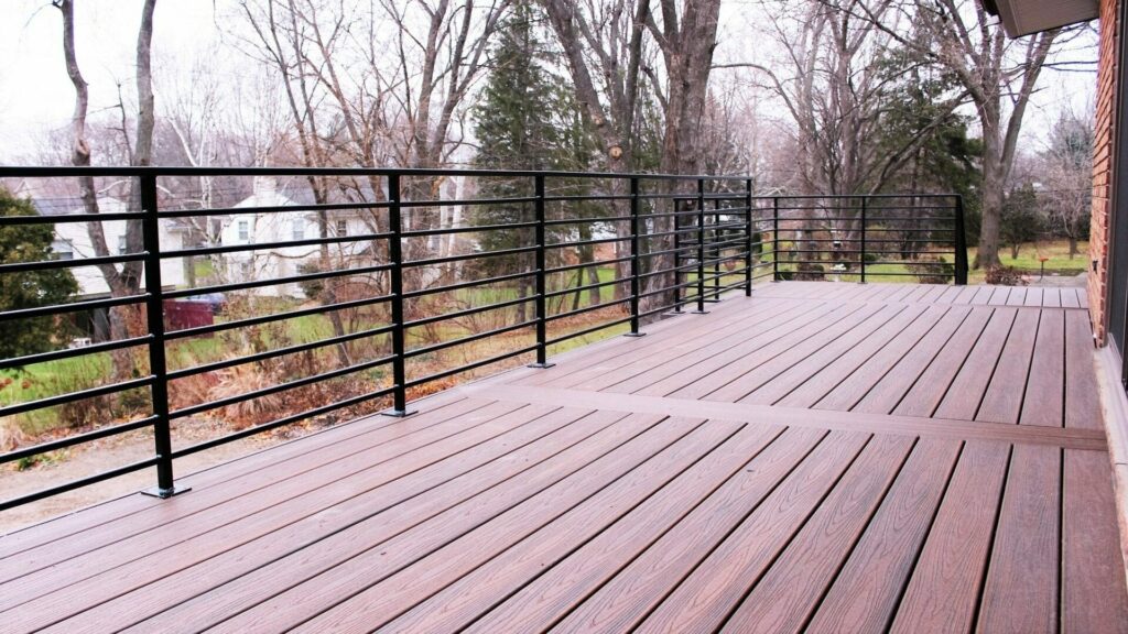 Elegant Horizontal Metal Deck Railings