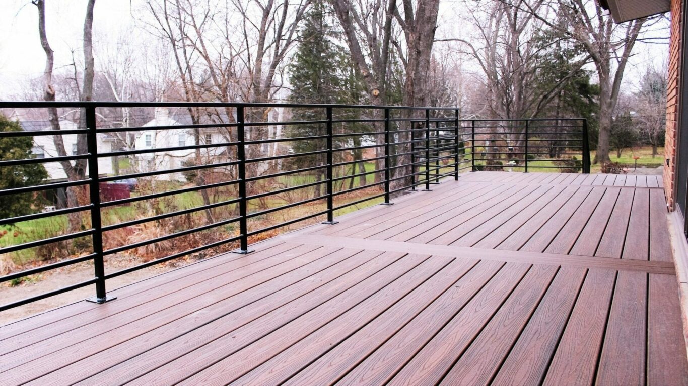 Elegant Horizontal Metal Deck Railings