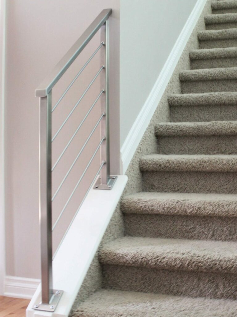 Horizontal Railing in Stainless Steel - Great Lakes Metal Fabrication