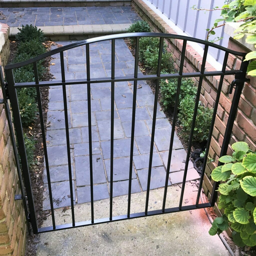 Simple Curved Iron Gate - Great Lakes Metal Fabrication